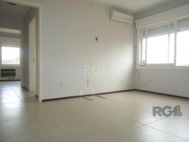 Apartamento de 2 dormitórios e vaga no Jardim do Salso
