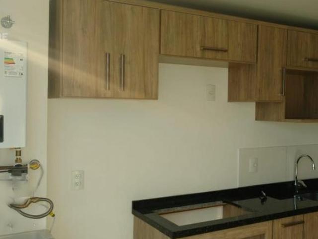 Apartamento de 2 dormitórios, elevador e 1 vaga de garagem