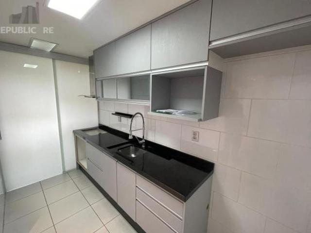 Apartamento de 2 dormitórios, elevador e 1 vaga de garagem em Canoas