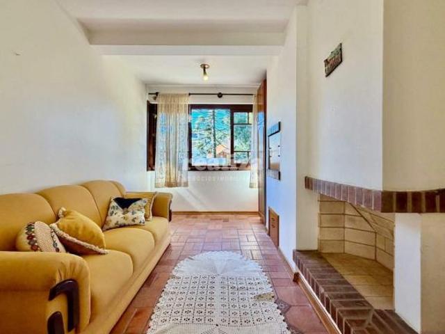 APARTAMENTO DE 2 DORMITÓRIOS EM CANELA
