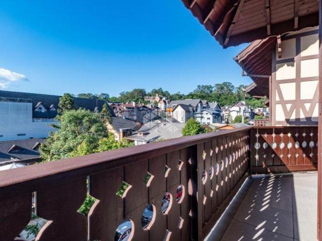 Apartamento de 2 dormitórios em Gramado Centro