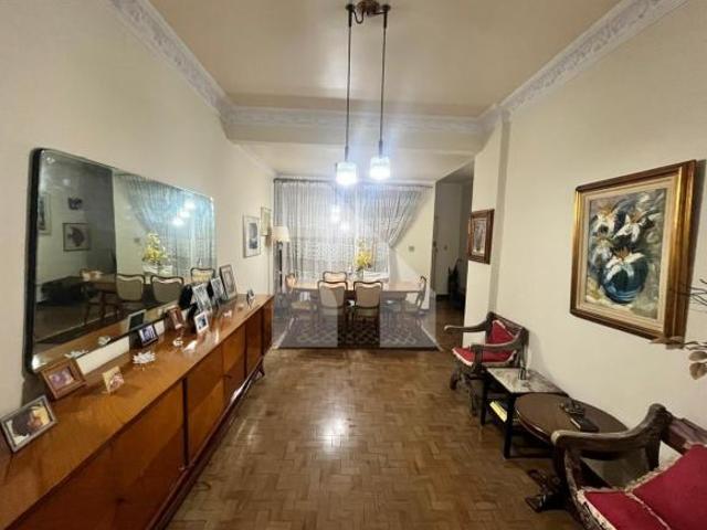 Apartamento de 2 dormitórios em Santa Cecilia