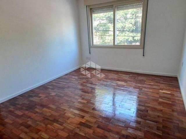 Apartamento de 2 dormitórios, reformado, próximo ao Polo Jurídico