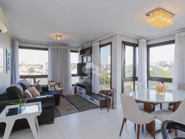 Apartamento de 2 Dormitórios, suíte com 2 vagas de garagem cobertas e ecrituradas no bairro Vila Ipi