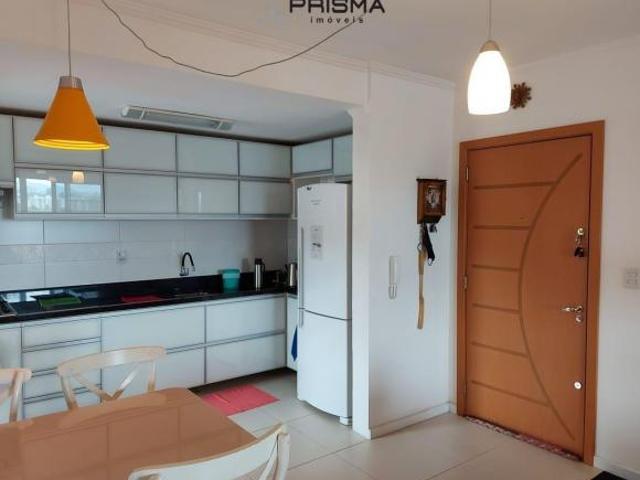 Apartamento de 2 dormitórios, suíte, semi mobiliado com móveis planejados na coz