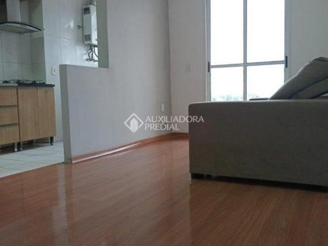 Apartamento de 2 dormitórios, suíte, vaga no São Sebastião