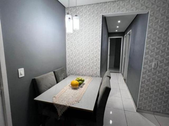 Apartamento de 2 dormitórios, sala com varanda, Santana de Parnaíba
