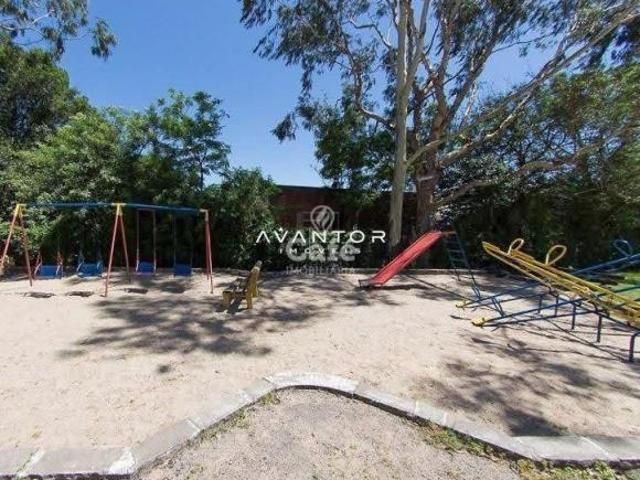 Apartamento De 2 Dormitórios, Sala de Estar, Banheiro Social, Cozinha, Área de S