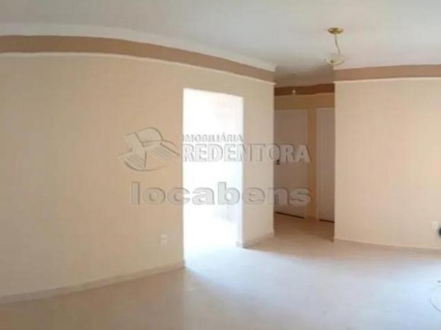 Apartamento de 2 dormitórios, sendo 1 suíte 1 vaga de garagem