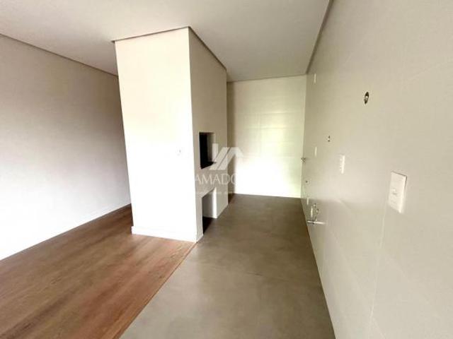 APARTAMENTO DE 2 DORMITÓRIOS SENDO 1 SUITE