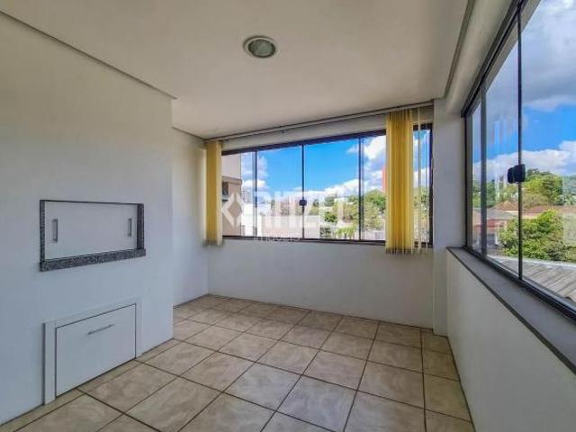 Apartamento de 2 dormitórios, sendo 1 suíte, com 1 vaga de garagem no Bairro Vila Nova em Novo Hambu