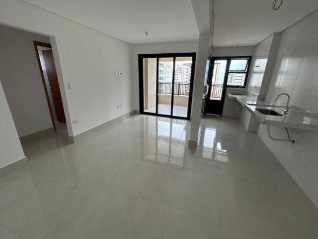 Apartamento de 2 dormitórios sendo 1 suíte a venda em Praia Grande/SP
