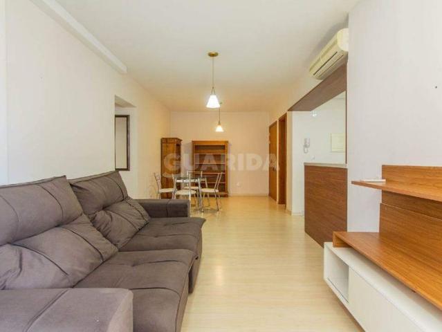 Apartamento de 2 dormitórios sendo 1 suíte mobiliado na Cidade Baixa COD: 25039
