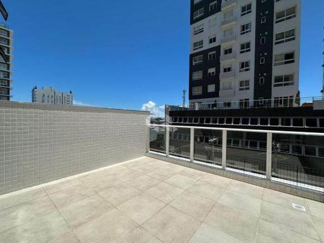 Apartamento de 2 dormitórios sendo 1 suíte mobiliado com terraço em Capão da Canoa!