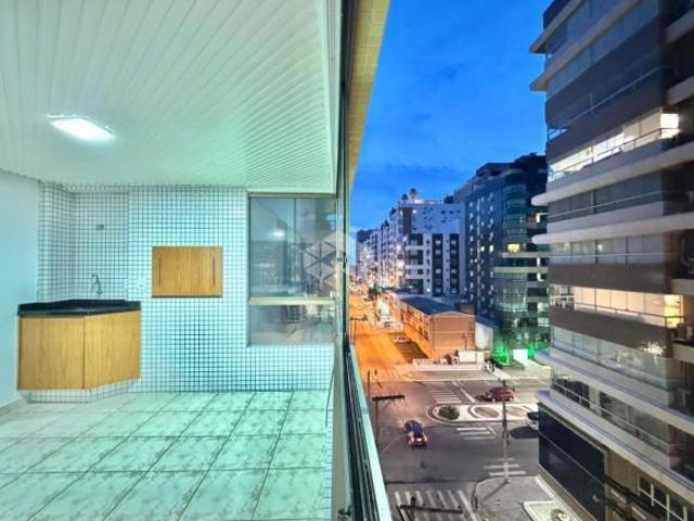 Apartamento de 2 dormitórios sendo 1 suíte mobiliado com box/vaga de garagem a u