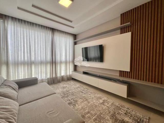 Apartamento de 2 dormitórios sendo 1 suíte mobiliado com box/vaga de garagem no Centro de Capão da