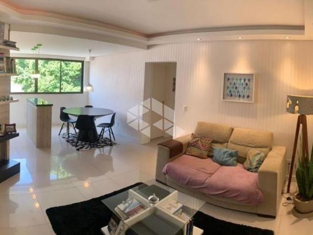 Apartamento de 2 dormitórios, 1 suíte e 2 vagas no bairro Jardim Floresta em Porto Alegre RS!