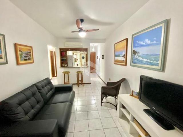 Apartamento de 2 dormitórios, 1 suíte, mobiliado e decorado, sacada, churrasqueira, em Capão da Cano