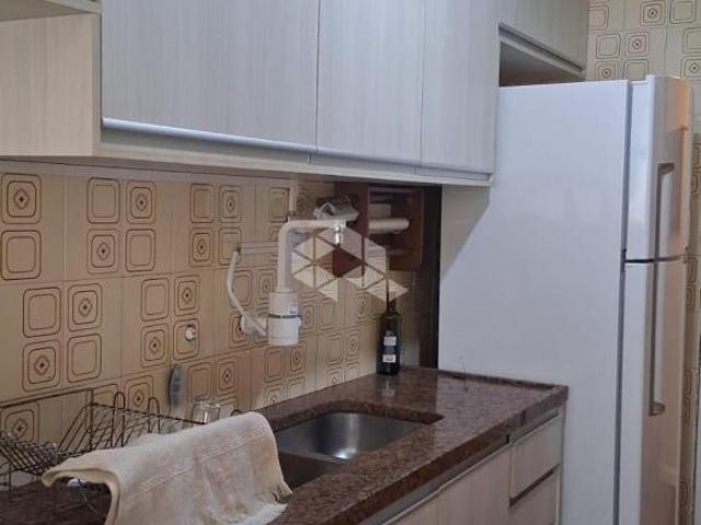 Apartamento de 2 dormitórios, 2 banheiros e garagem no bairro Moinhos de Vento Porto Alegre