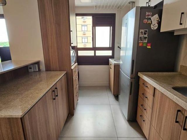 Apartamento de 2 dormitórios 2 suítes, vaga dupla coberta escriturada !