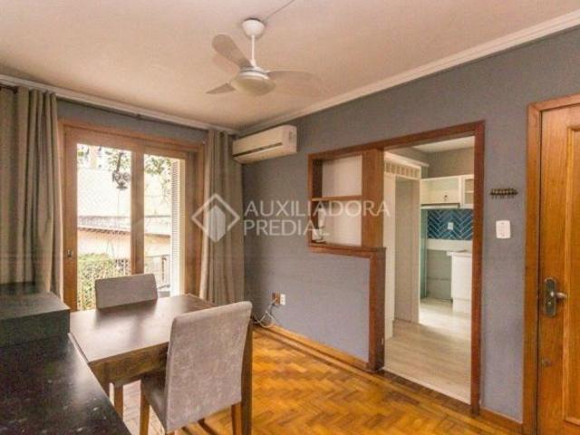 Apartamento de 2 dormitórios 63m2 privativos no bairro Mont Serrat