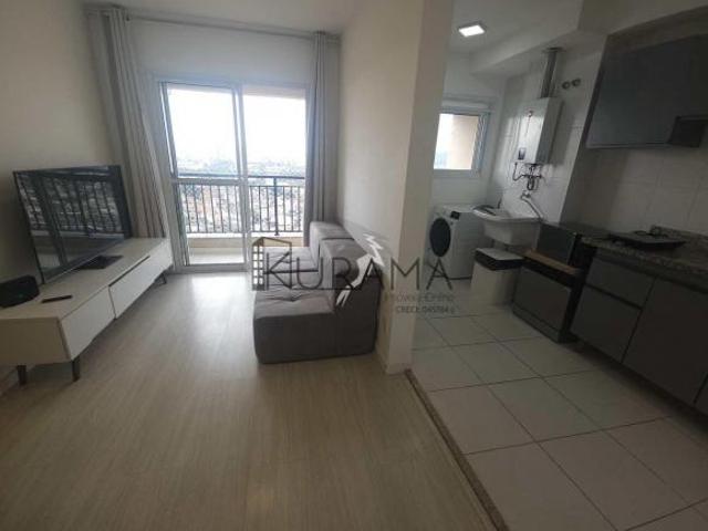 Apartamento de 2 Dorms. com vaga coberta no Square Carapicuíba