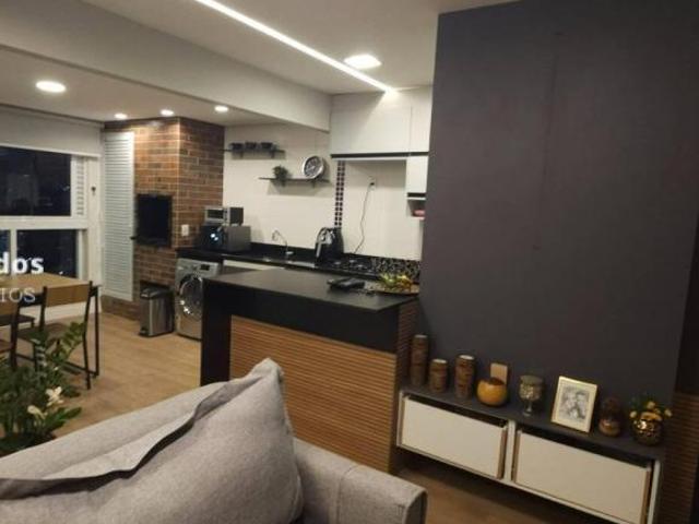 Apartamento de 2 dorms. c/Suíte e Churrasqueira a Carvão Osasco