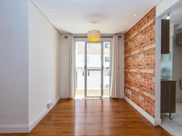 Apartamento de 2 quartos, 1 vaga, a venda no Pinheirinho