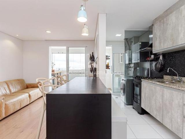 Apartamento de 2 quartos 1 suíte, vaga e andar alto no MID HOME