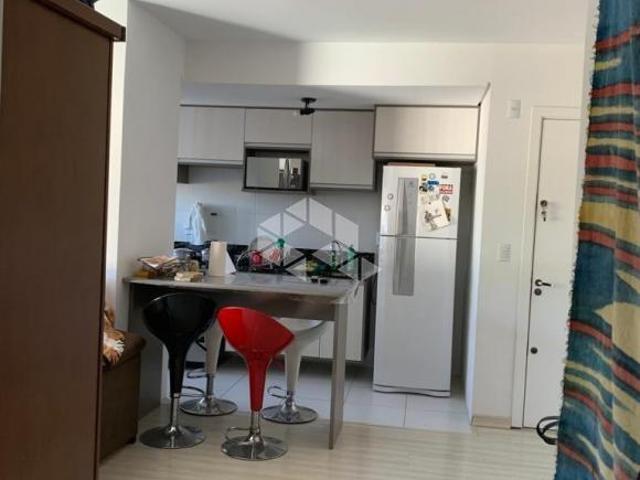 Apartamento de 2 quartos, 1 suíte com split. e 1 vaga