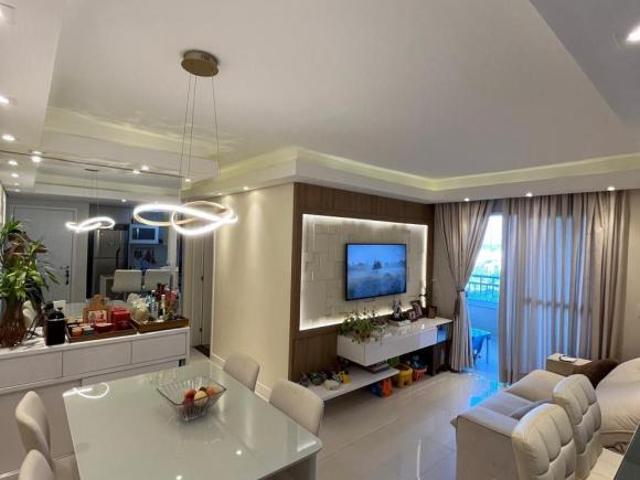 Apartamento de 2 quartos, 2 banheiros, 2 vagas de 66 m² por R$ 690.000,00