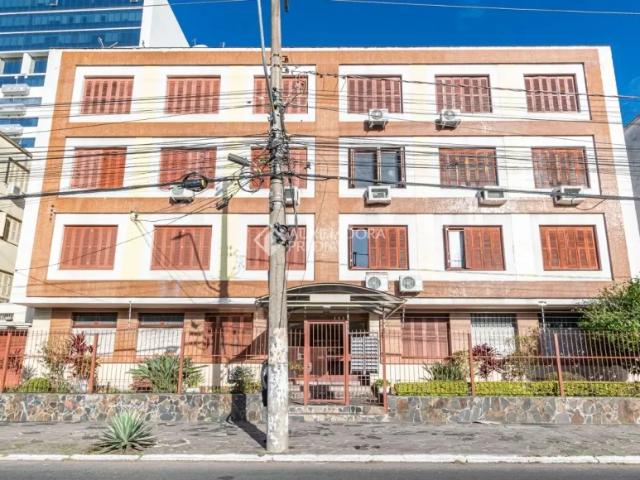 Apartamento de 2 Quartos com Dependência –no Bairro Santana Porto Alegre RS