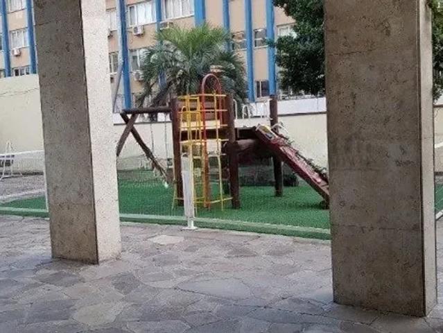 Apartamento de 2 quartos, com dependência de empregada, 1vaga, com vista