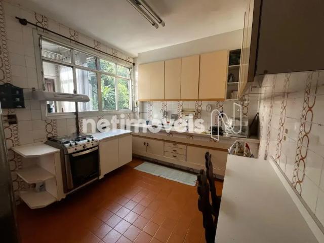 Apartamento de 2 quartos com excelente localização no Cocotá!
