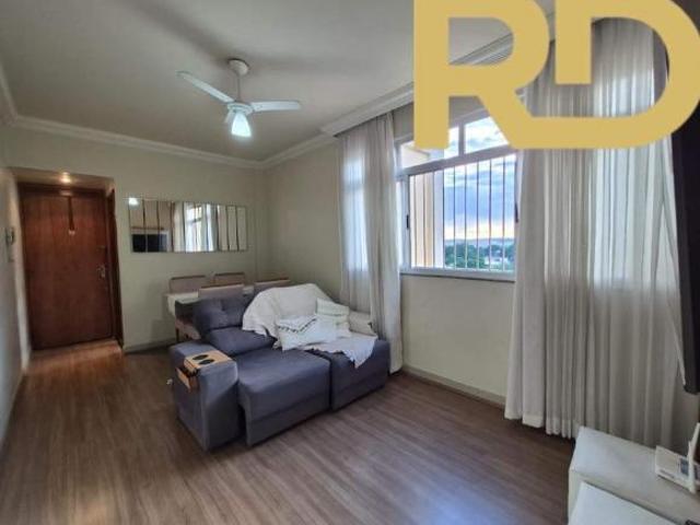 Apartamento de 2 quartos com elevador à venda no Prado