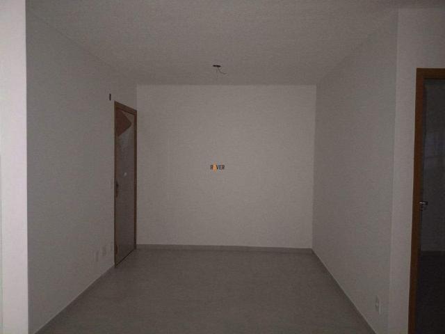 Apartamento de 2 Quartos com Piscina Próximo ao Centro de Contagem