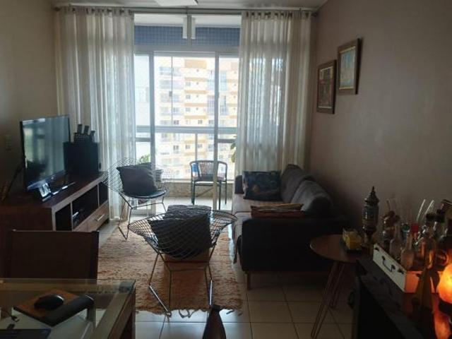 APARTAMENTO DE 2 QUARTOS COM SUÍTE NA QUADRA 102