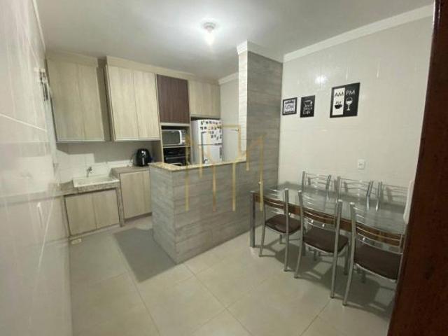 Apartamento de 2 quartos com suíte e 2 vagas de garagem no Novo Mundo, Uberlândia MG 90m²!