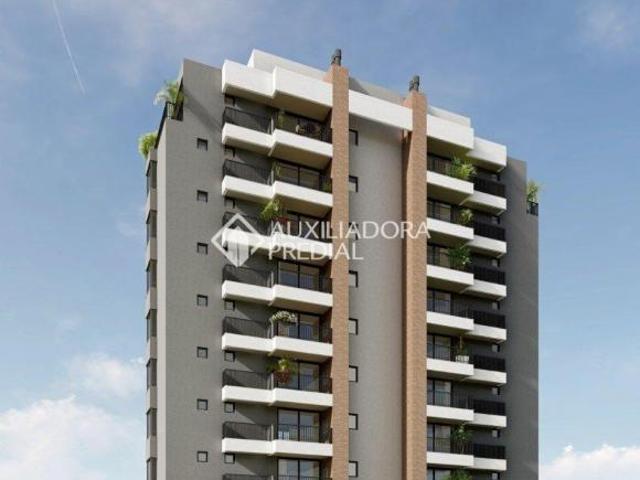 Apartamento de 2 quartos com suite e vaga no bairro Menino Deus