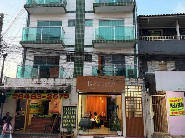 Apartamento de 2 quartos com suíte e varanda