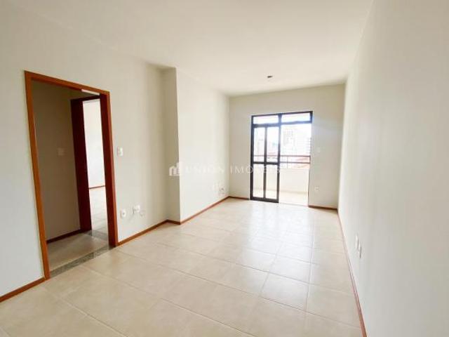 Apartamento de 2 quartos com suíte e varanda à venda no bairro Granbery em Juiz de Fora/MG