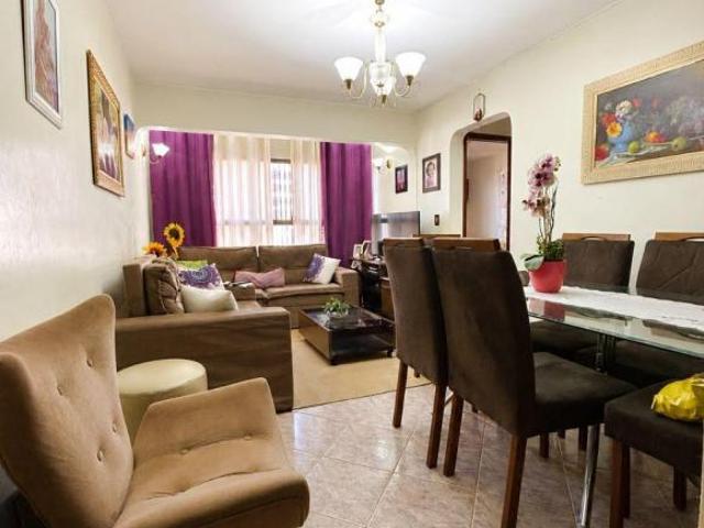 Apartamento de 2 Quartos com vaga de garagem