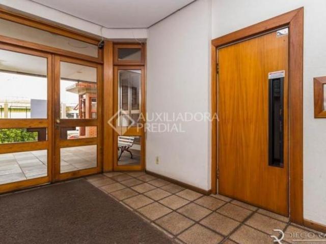 Apartamento de 2 quartos com vaga, próximo a PUC RS