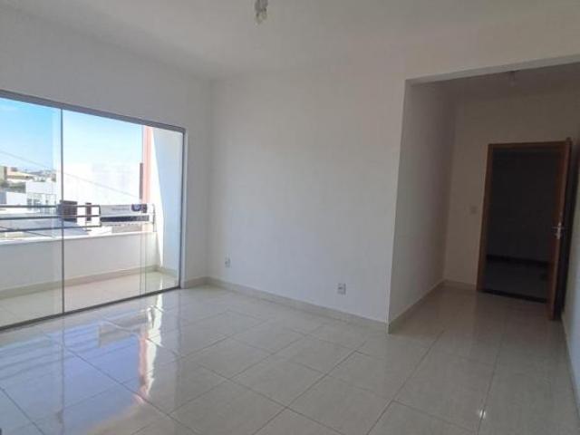 Apartamento de 2 Quartos com Varanda, Sacada e Vaga Coberta em Sobradinho