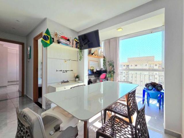APARTAMENTO DE 2 QUARTOS, COM VARANDA, PLANEJADOS, ANDAR ALTO, À VENDA NO PARQUE AMÉRICA HAVAI, COM