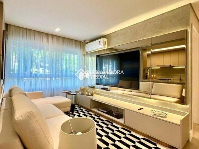 Apartamento de 2 quartos com 1 vaga à venda no bairro Jardim Itu em Porto Alegre