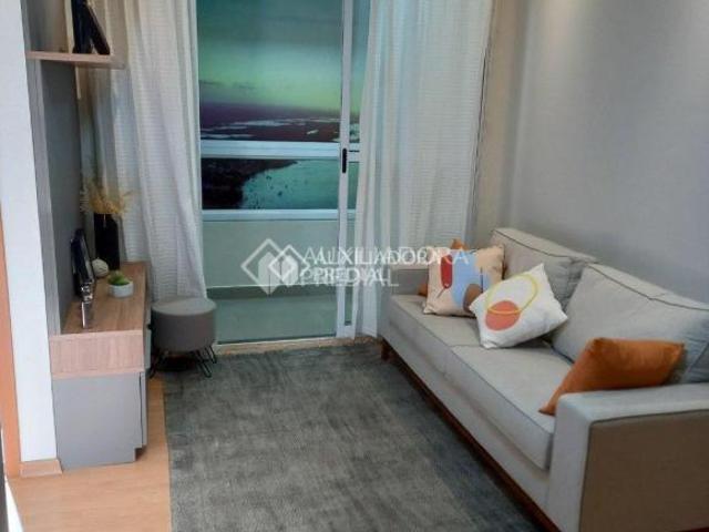 Apartamento de 2 quartos com 1 vaga à venda no bairro Jardim Itú em Porto Alegre