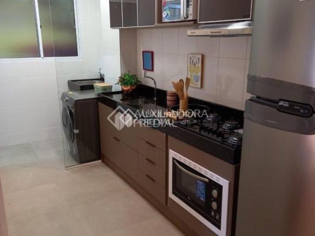 Apartamento de 2 quartos com 1 vaga à venda no bairro Jardim Itú em Porto Alegre