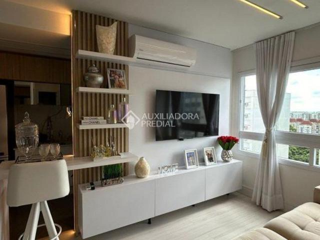 Apartamento de 2 quartos com 1 vaga à venda no bairro Jardim Lindóia em Porto Alegre