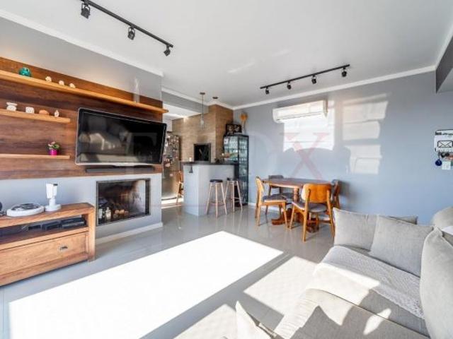 Apartamento de 2 quartos com 2 vagas à venda no Petrópolis em Porto Alegre: conforto e praticidade e